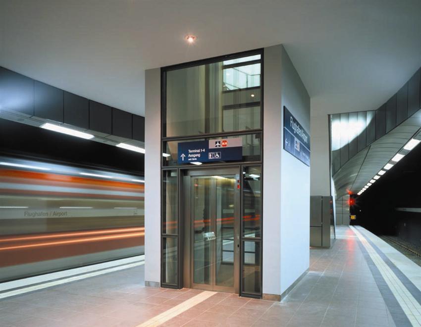 Sematic 2000 B Landing Door