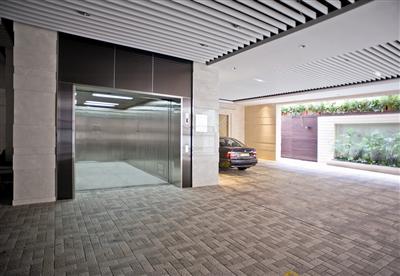 Sematic 2000 B-G Landing Doors