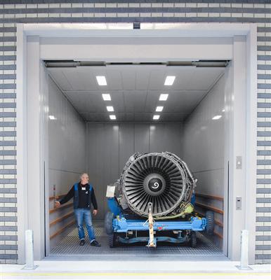 Sematic 2000 HD Landing Door